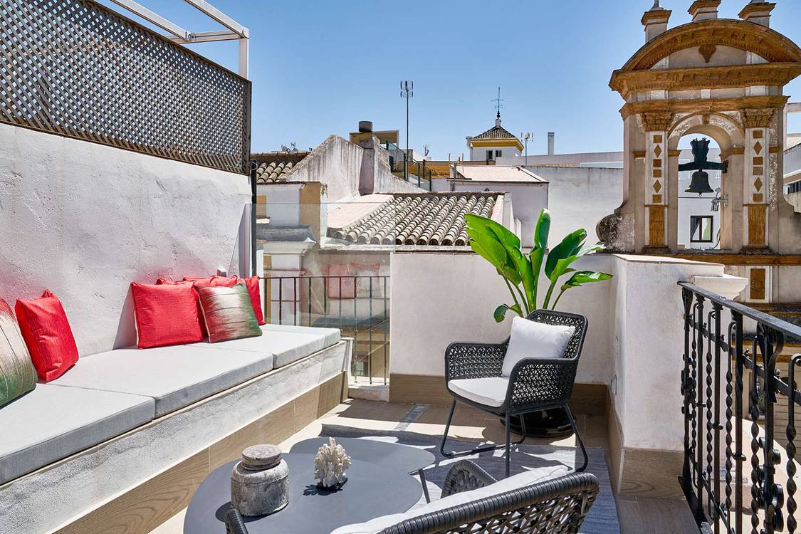 Duplex Junior Suite Apartment with Terrace | Vincci Molviedro Suites ...